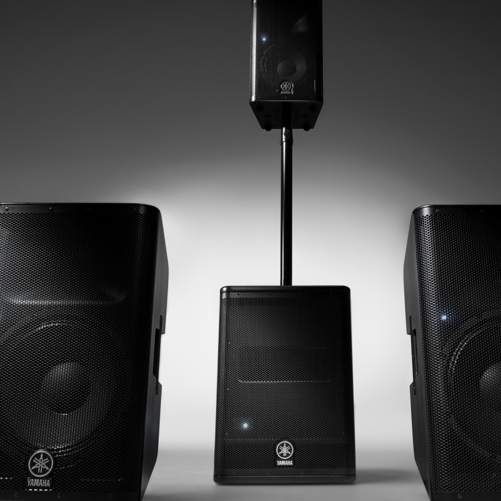 Parlantes audio pro – Dplay
